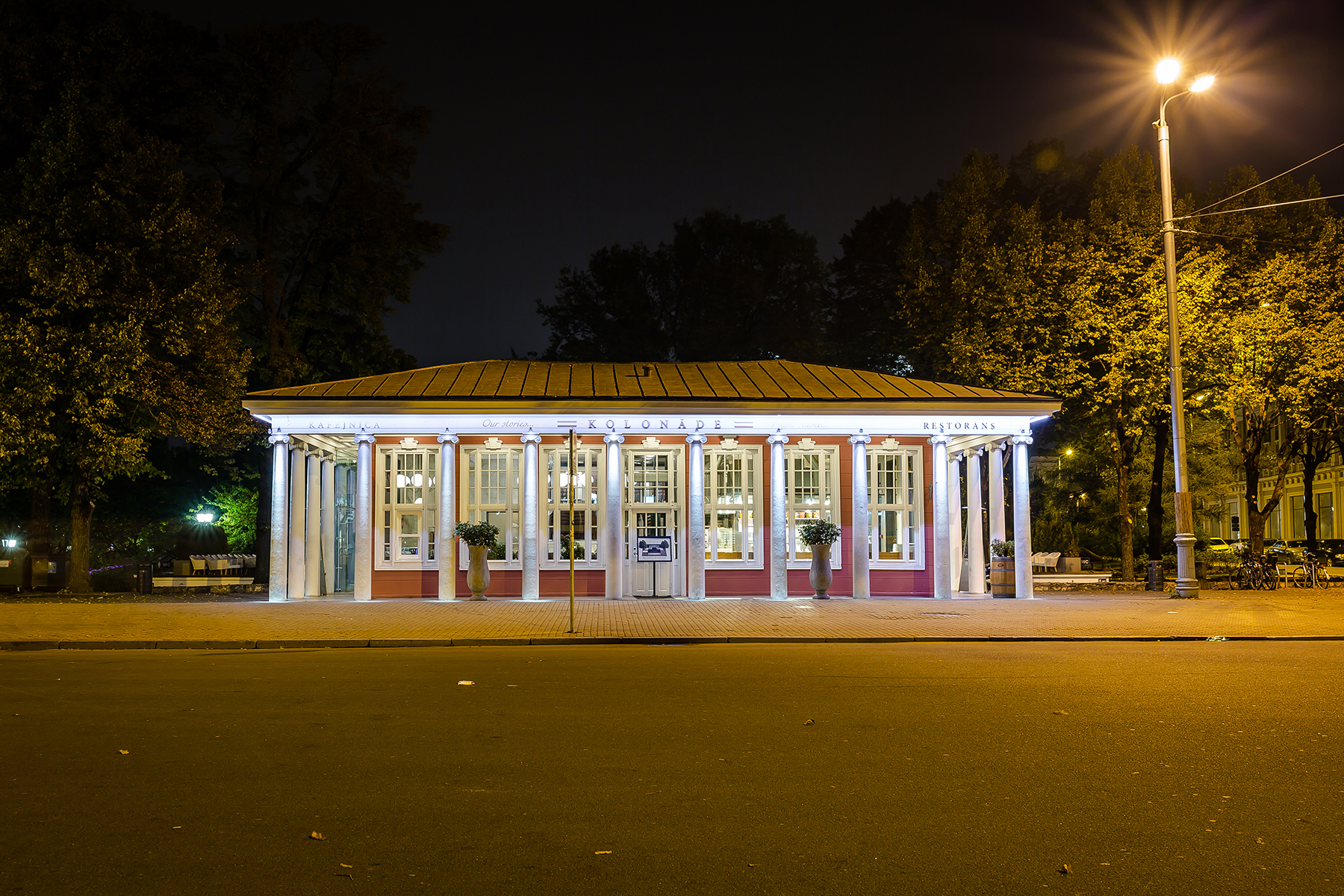 Historical Kolonade Building Turns into a Restaurant – RESTORATION | AS ...