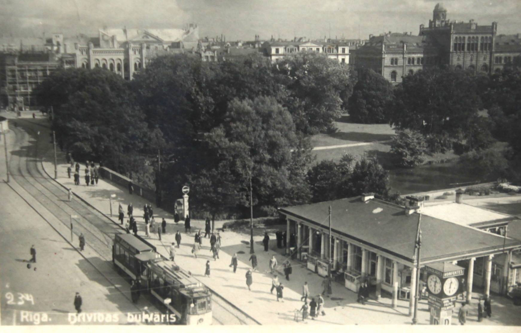 Historical Kolonade Building Turns into a Restaurant – RESTORATION | AS ...